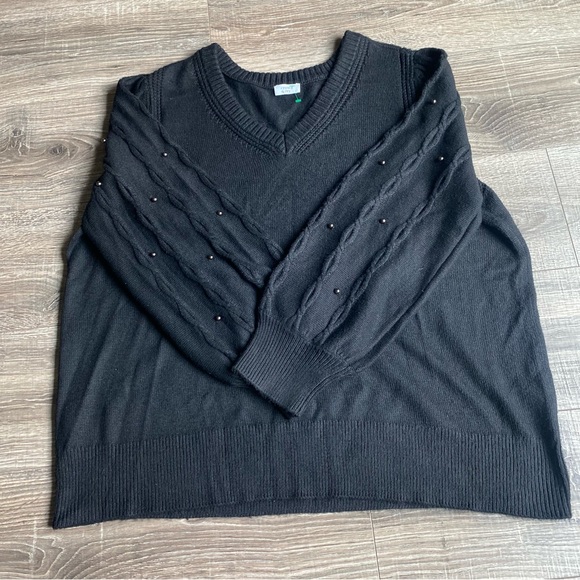 crown & ivy | Sweaters | Crown And Ivy Black Sweater With Super Cute ...